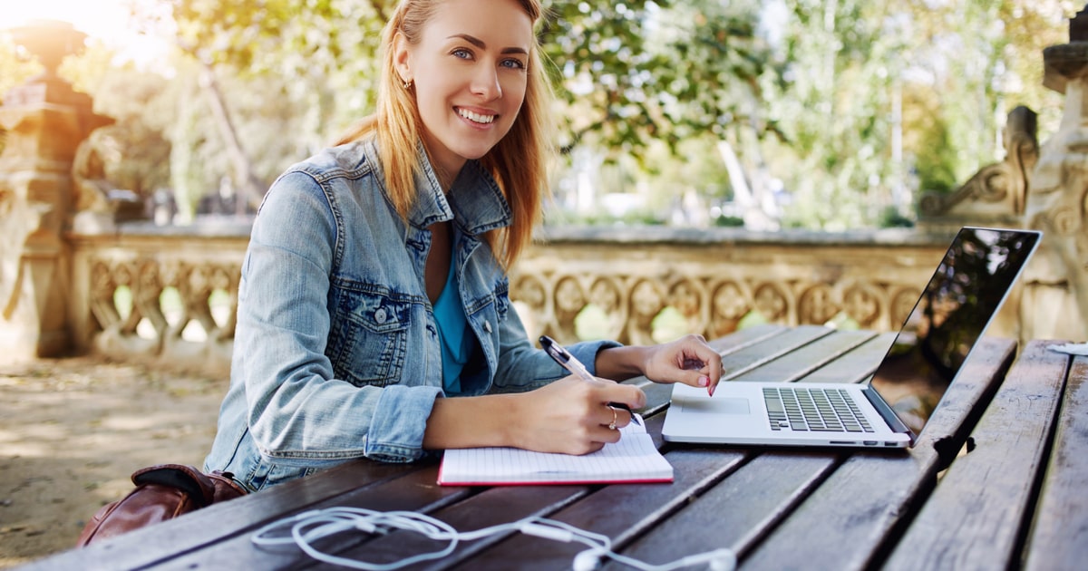 Fernstudium: Die beliebtesten Studiengänge im Überblick